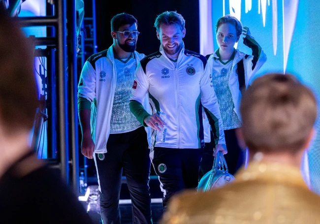 PARIVISION Sweeps Falcons to Win BLAST Bounty 2026